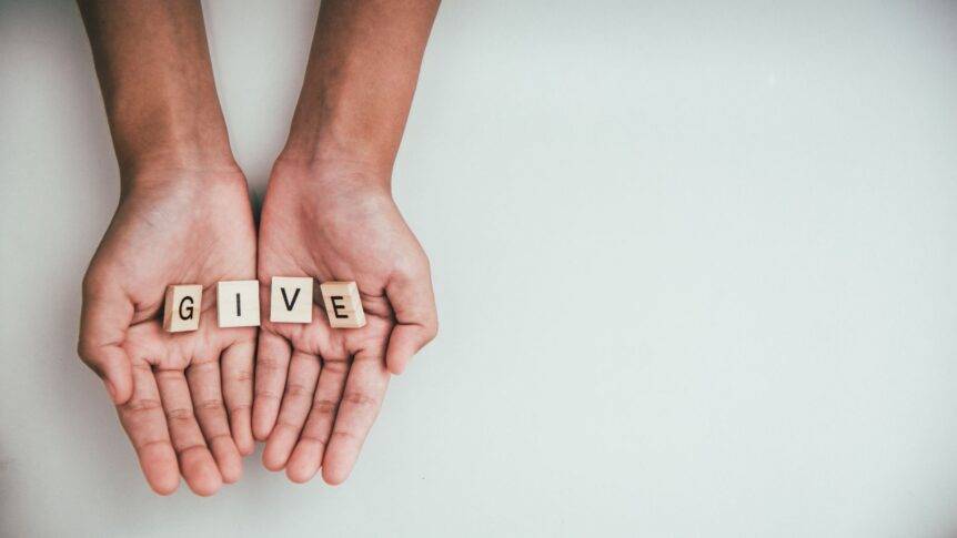 The 7 Best Online Giving Companies For Churches